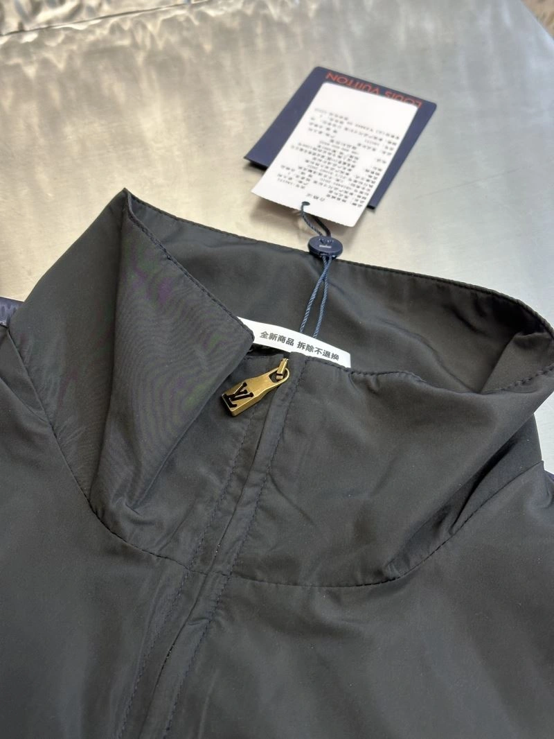 Official Louis Vuitton Outwear
