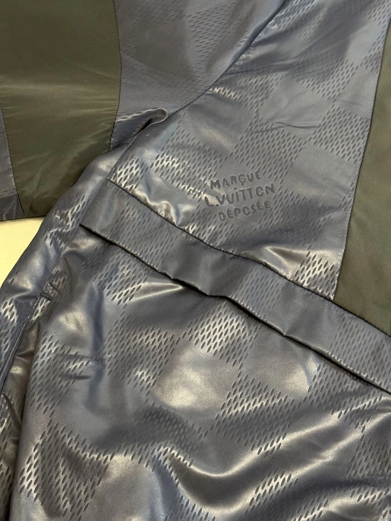Official Louis Vuitton Outwear