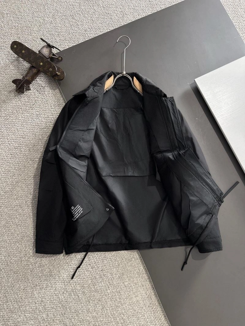 Bargain Louis Vuitton Outwear