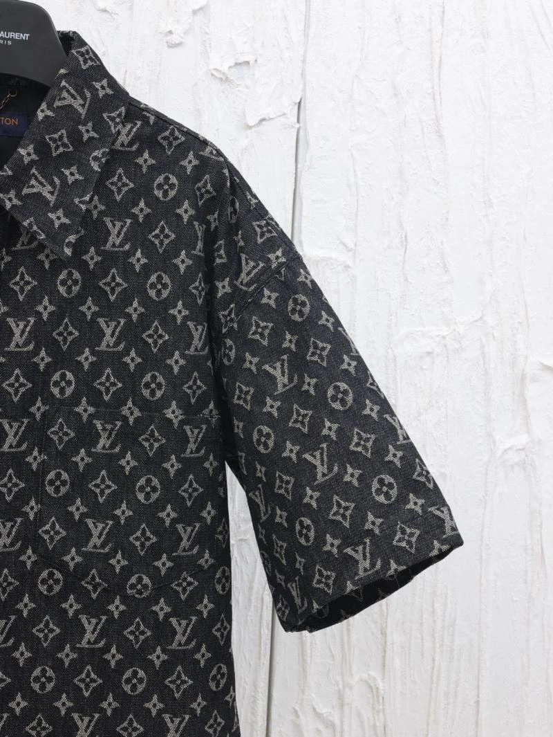 Official Louis Vuitton Outwear