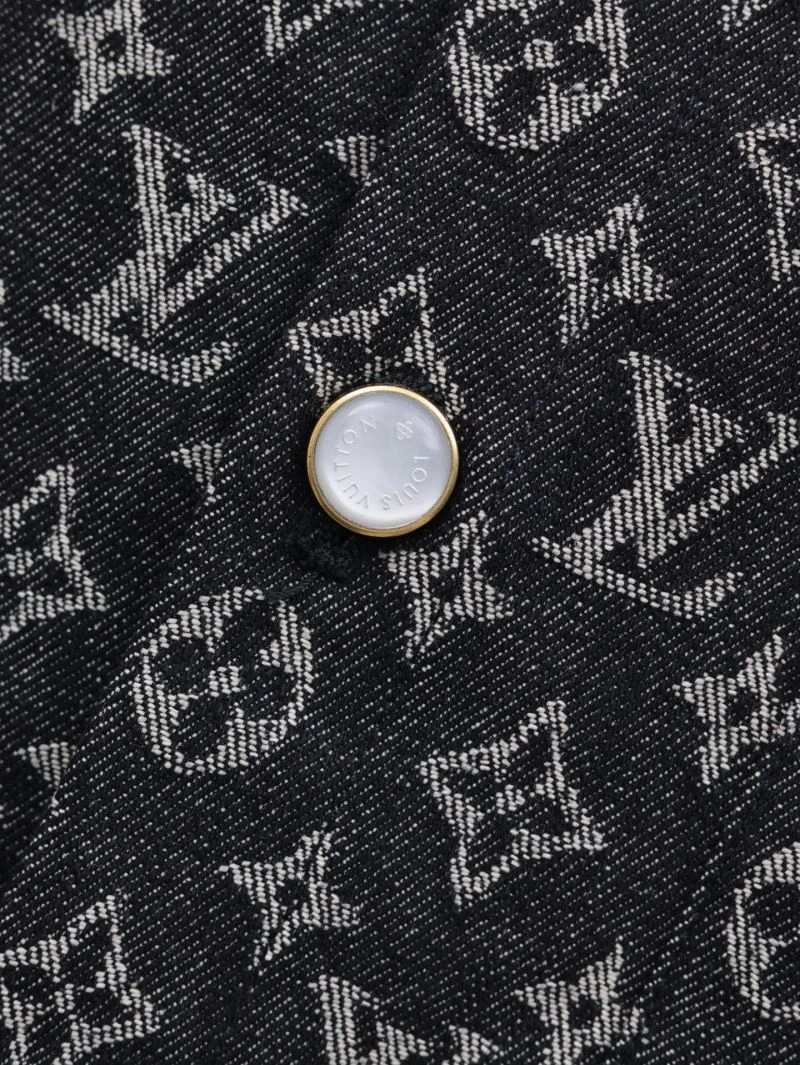 Official Louis Vuitton Outwear