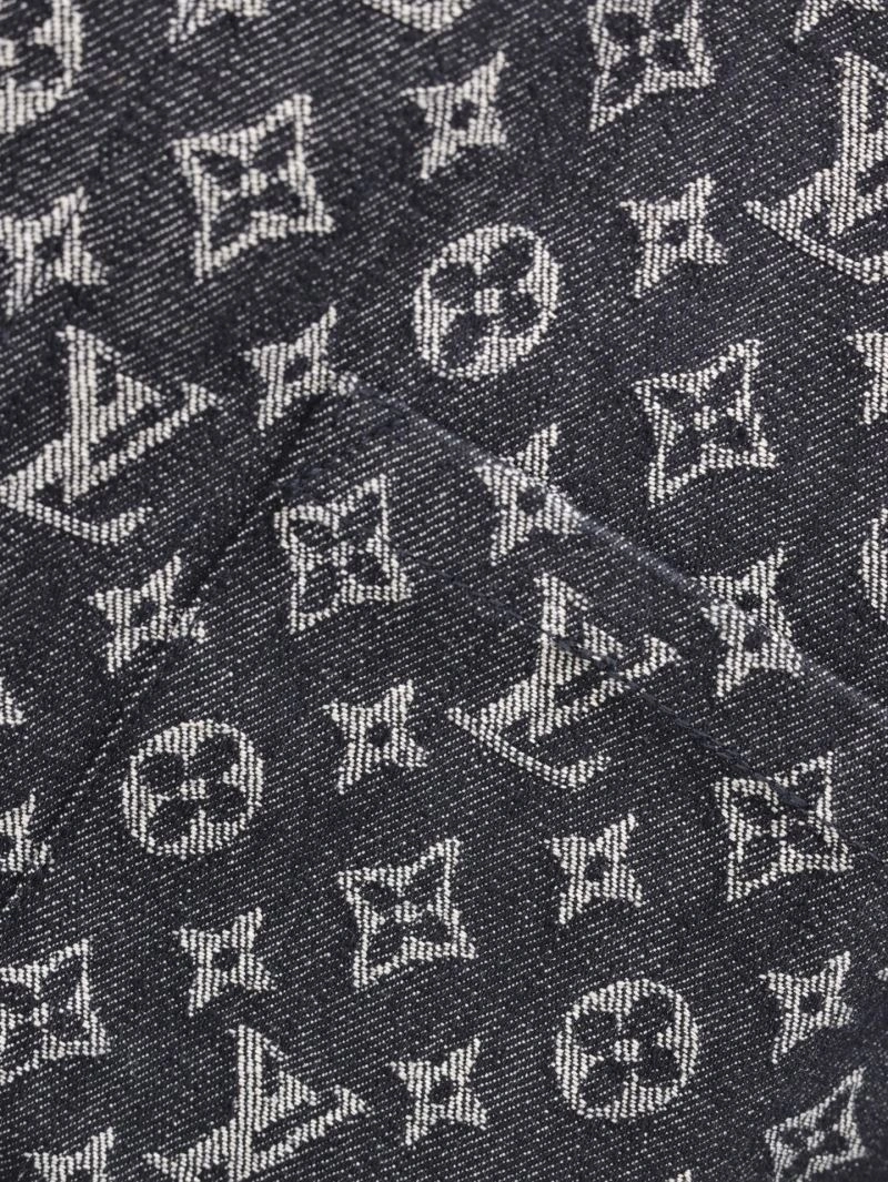 Official Louis Vuitton Outwear