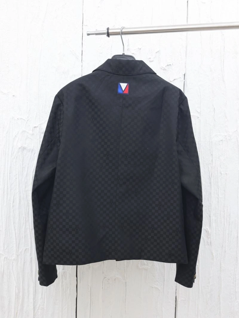 Top match Louis Vuitton Outwear