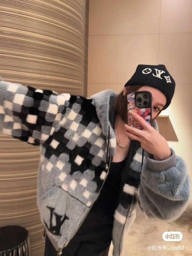 Precise copy Louis Vuitton Outwear