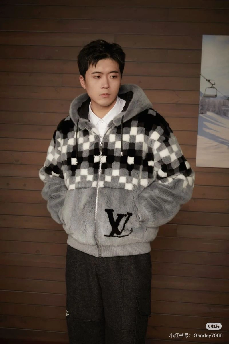 Precise copy Louis Vuitton Outwear
