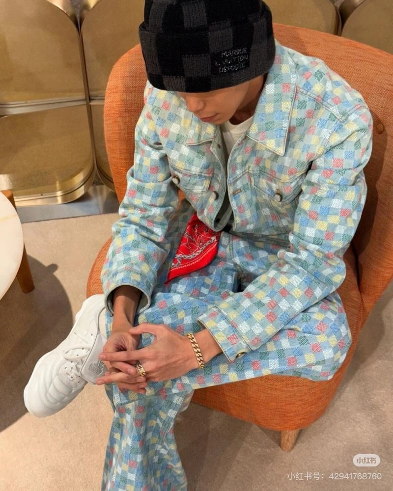 Economical Louis Vuitton Outwear