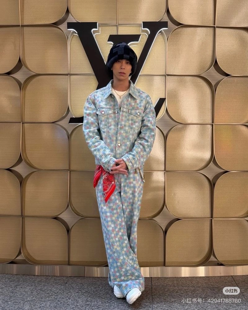 Economical Louis Vuitton Outwear
