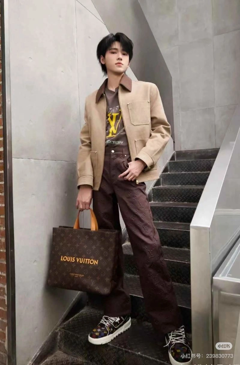 Inexpensive Louis Vuitton Outwear