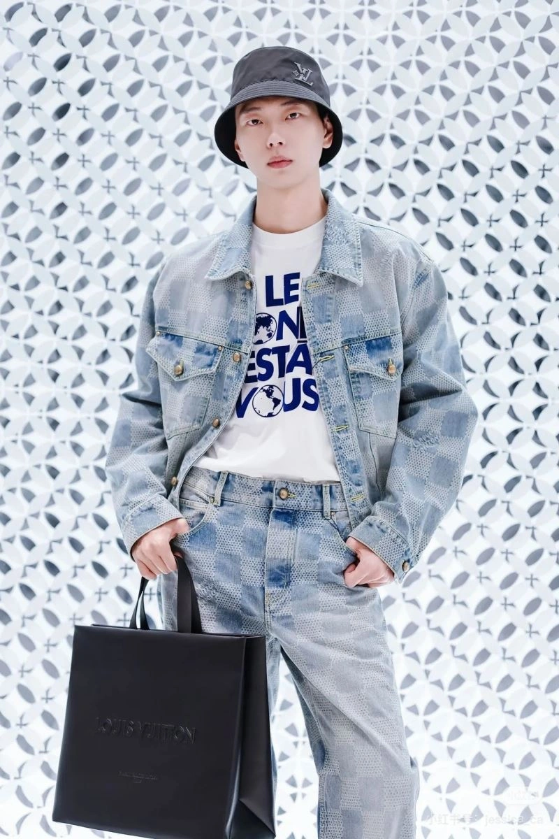 Genuine Louis Vuitton Outwear