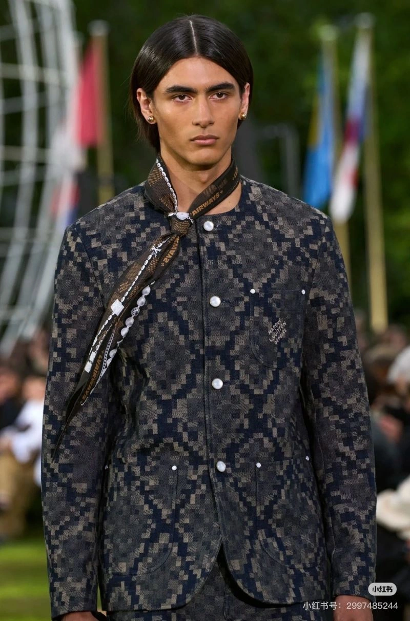 Brand-original Louis Vuitton Outwear