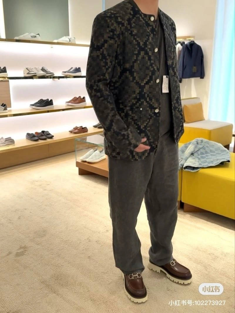 Brand-original Louis Vuitton Outwear