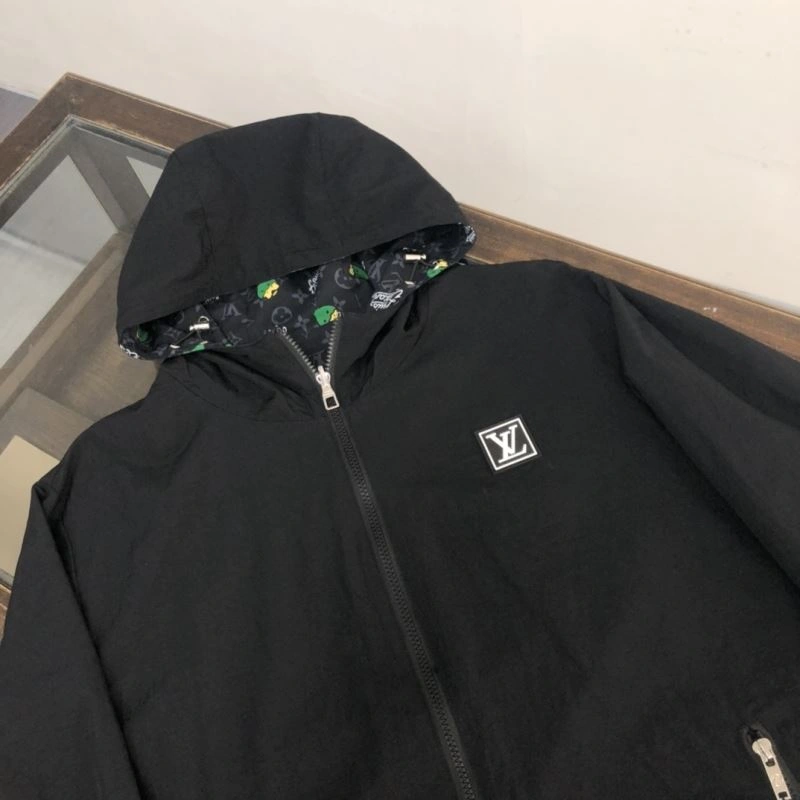 Official Louis Vuitton Outwear