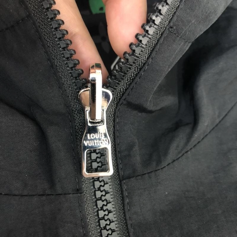 Official Louis Vuitton Outwear