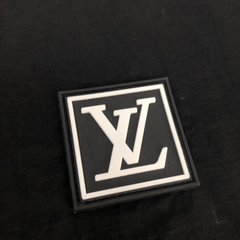 Official Louis Vuitton Outwear