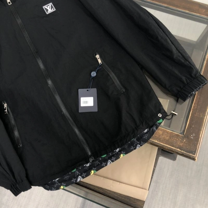 Official Louis Vuitton Outwear