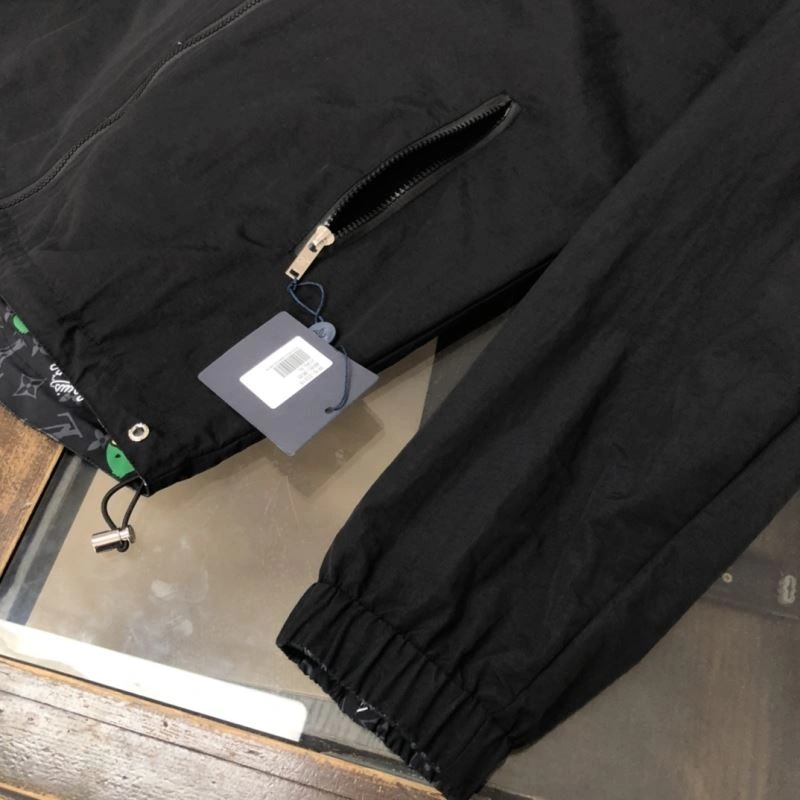 Official Louis Vuitton Outwear