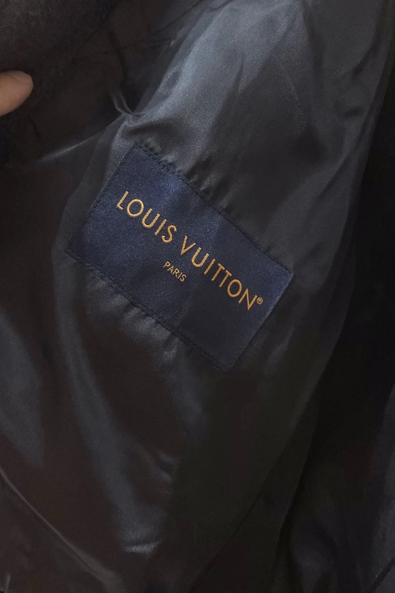 Legit Louis Vuitton Outwear