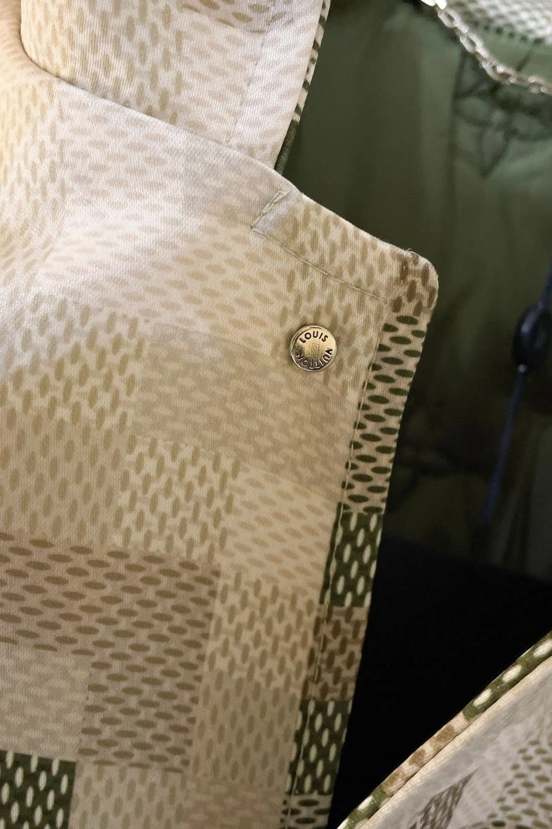 Inexpensive Louis Vuitton Outwear