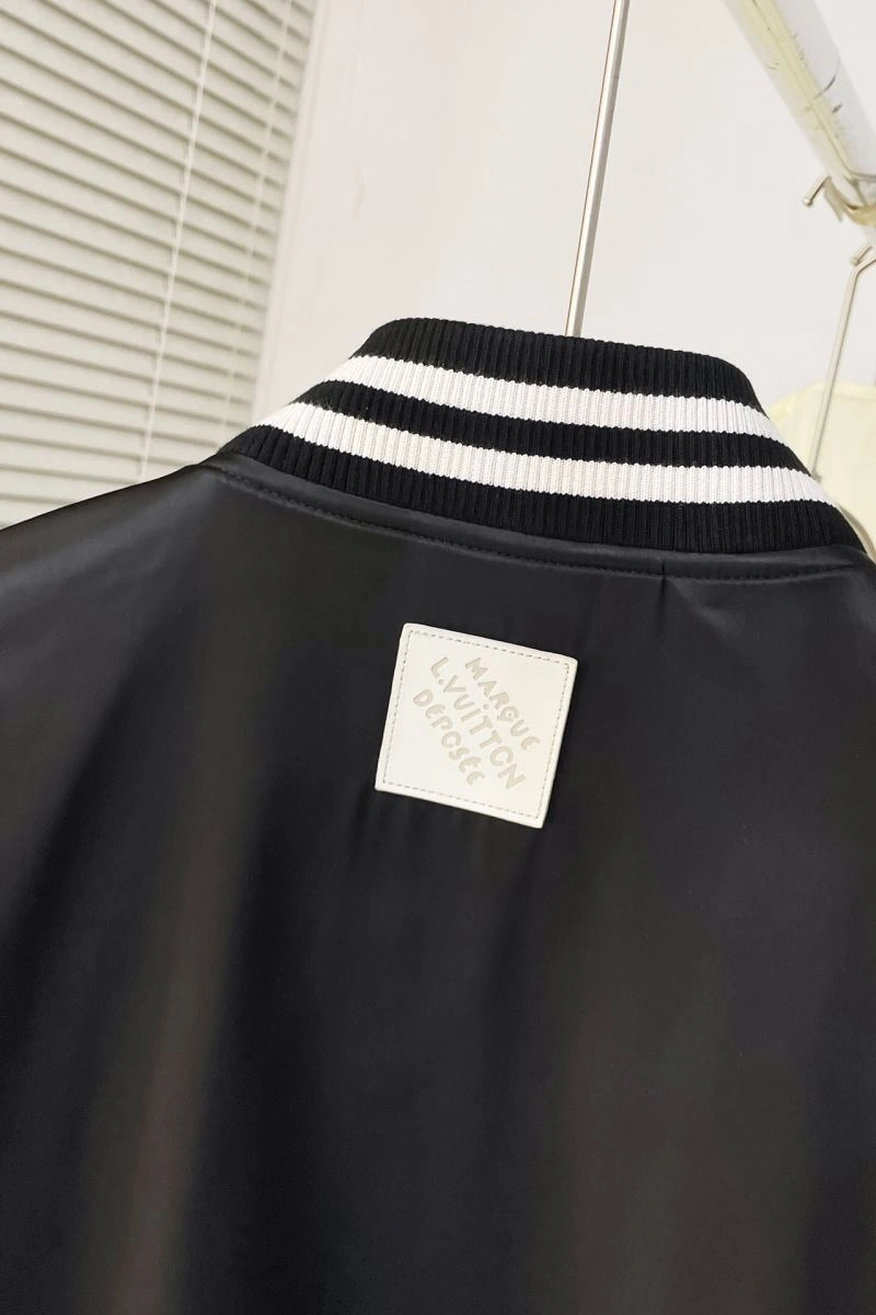 Low-cost Louis Vuitton Outwear