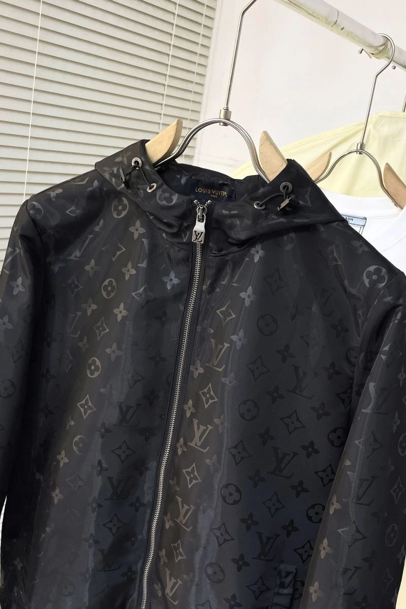 Inexpensive Louis Vuitton Outwear