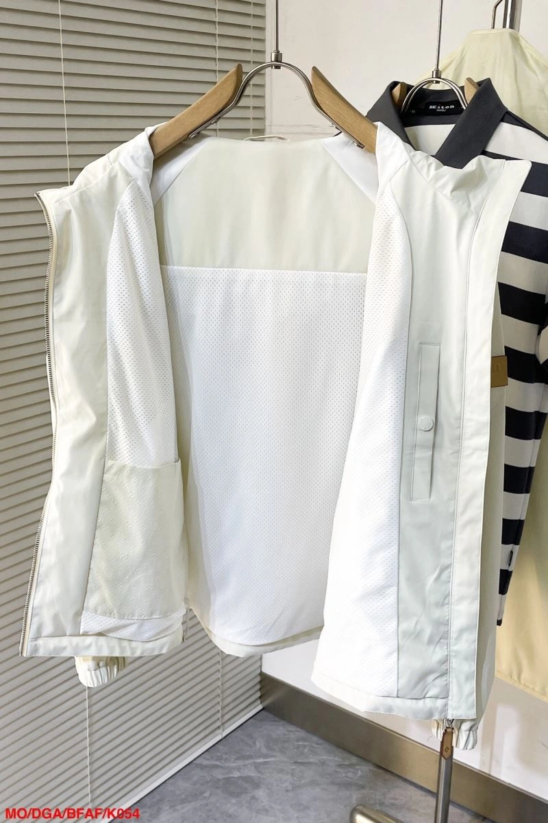 Bargain Louis Vuitton Outwear