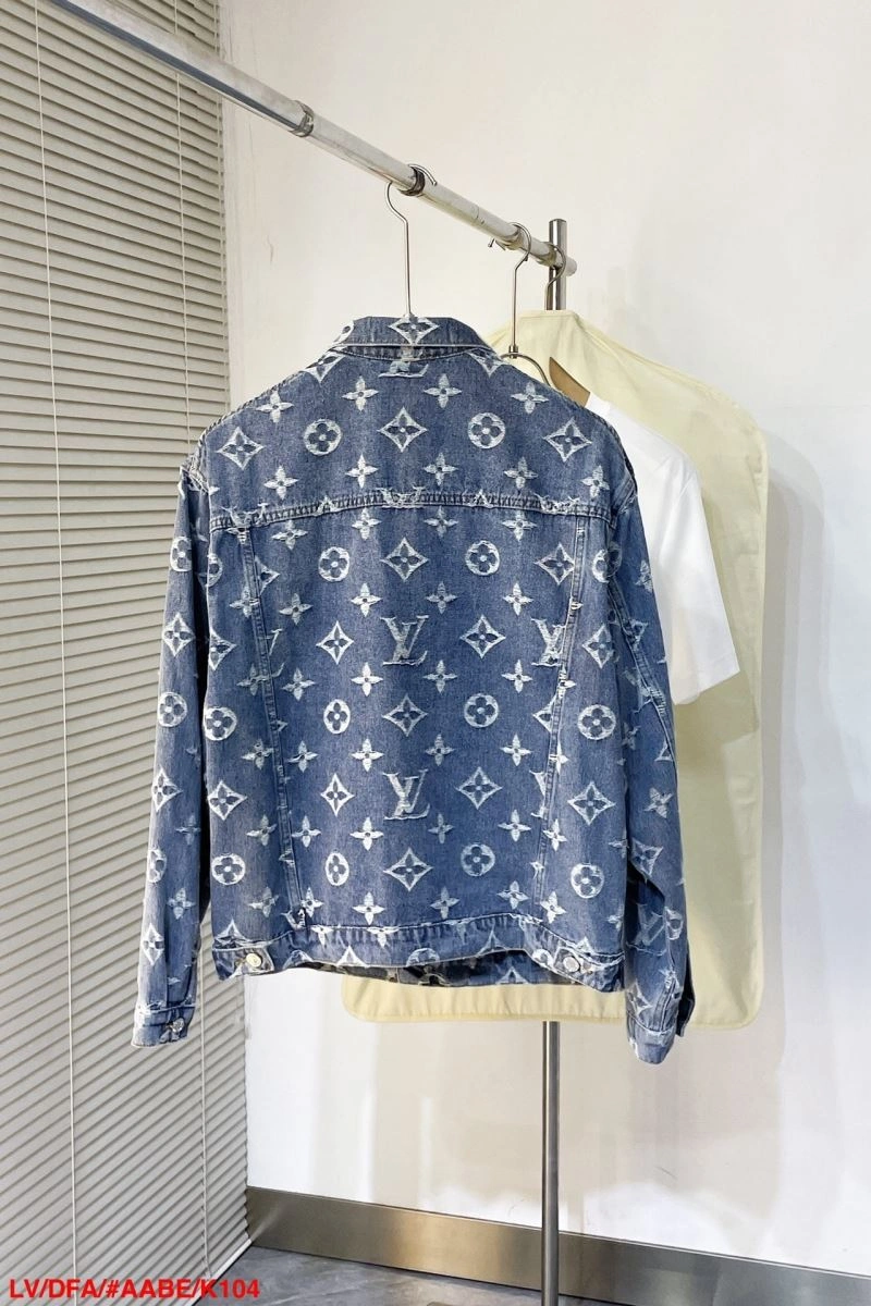 Low-cost Louis Vuitton Outwear
