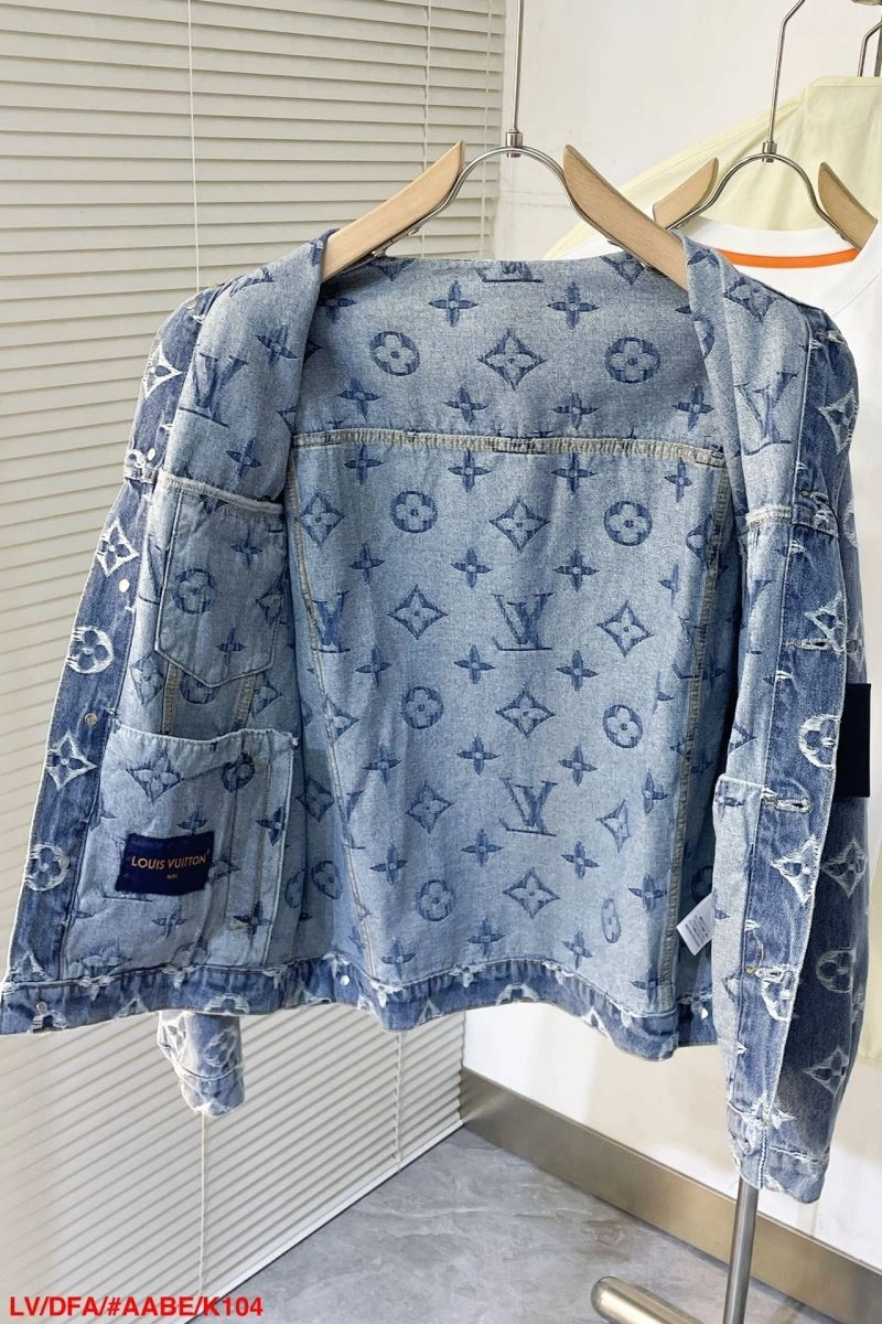Low-cost Louis Vuitton Outwear