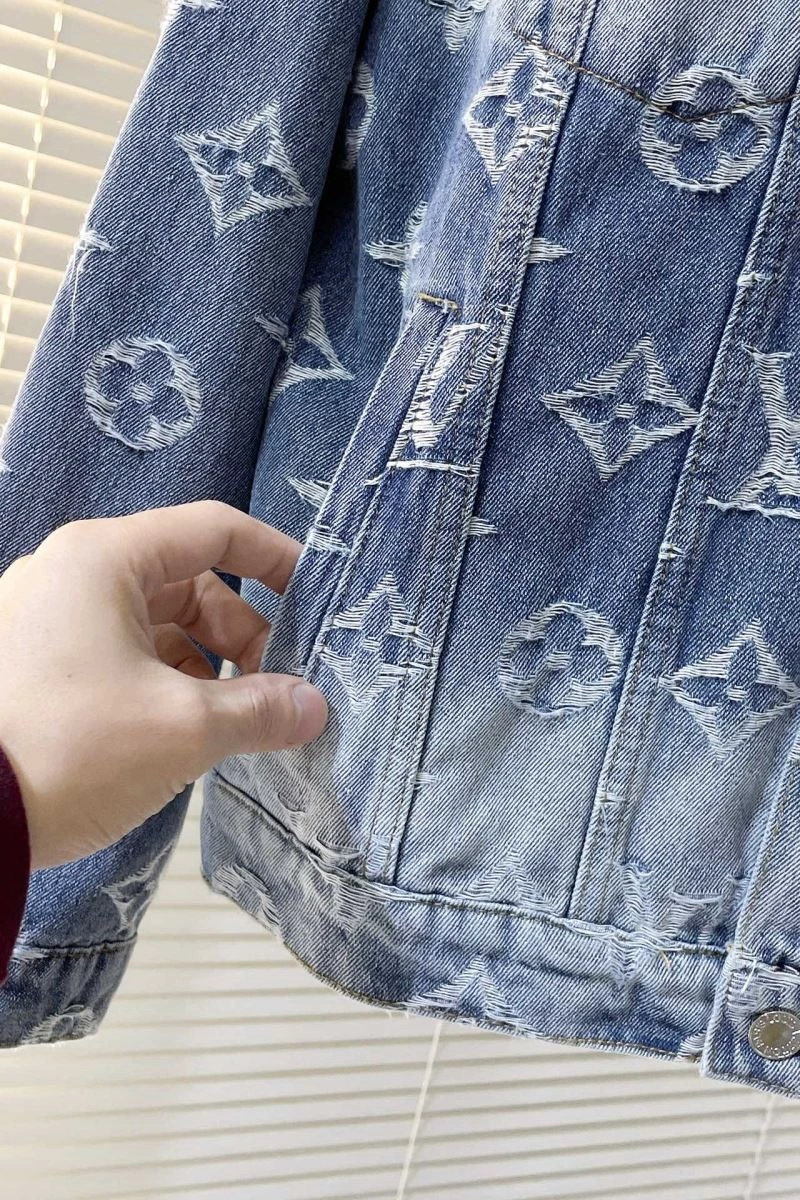 Low-cost Louis Vuitton Outwear