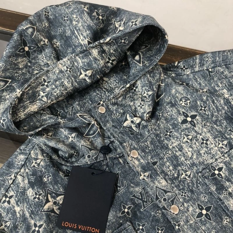 Legit Louis Vuitton Outwear