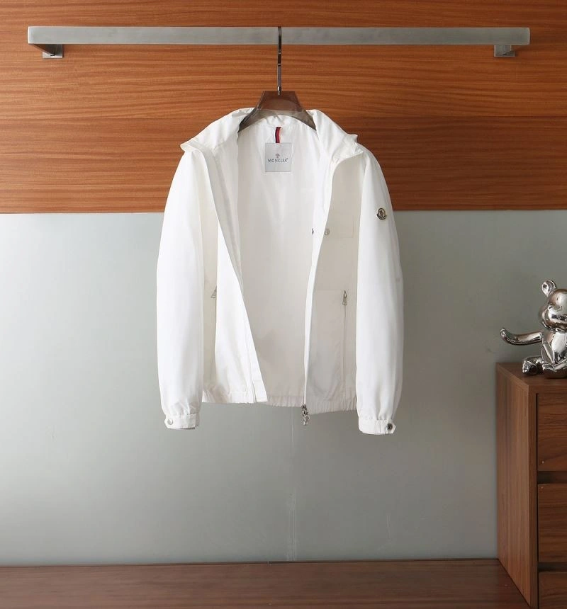 Bargain Louis Vuitton Outwear