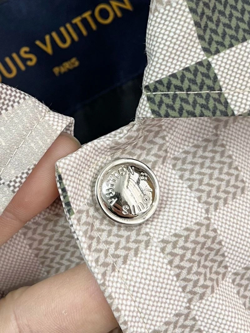 Low-cost Louis Vuitton Outwear