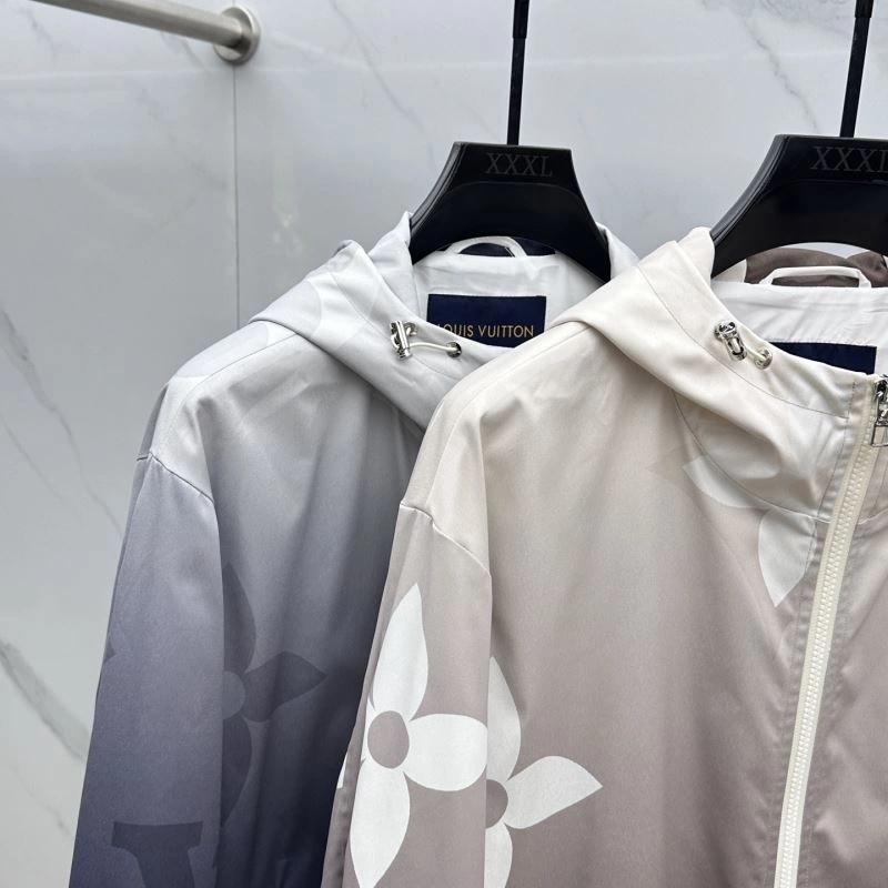 High fidelity Louis Vuitton Outwear