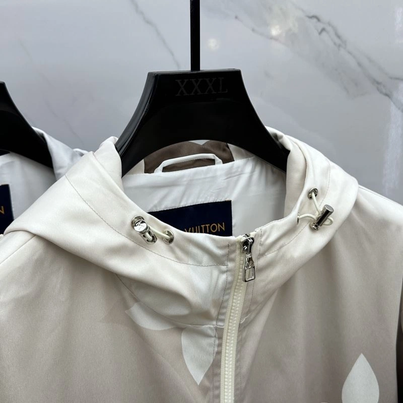 High fidelity Louis Vuitton Outwear
