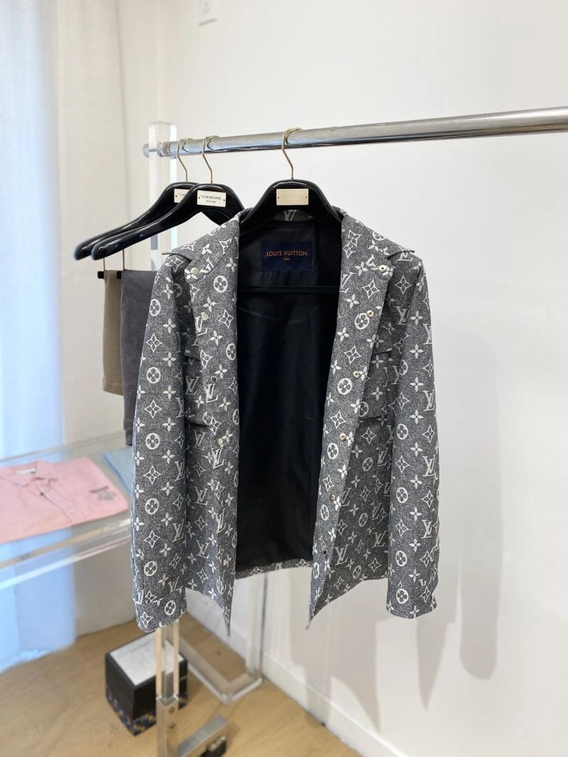 Inexpensive Louis Vuitton Outwear