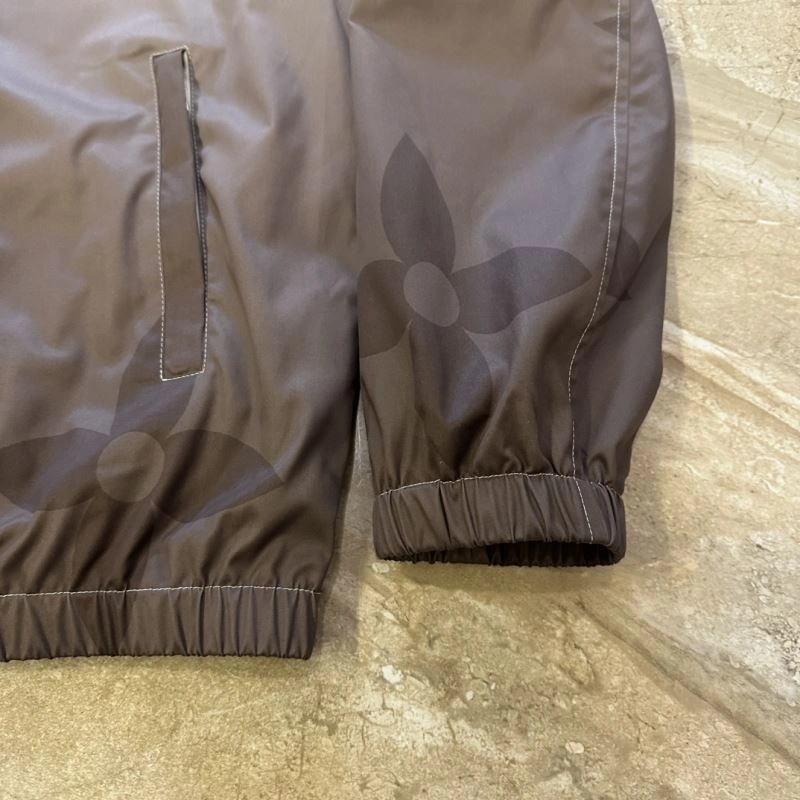Accurate model Louis Vuitton Outwear