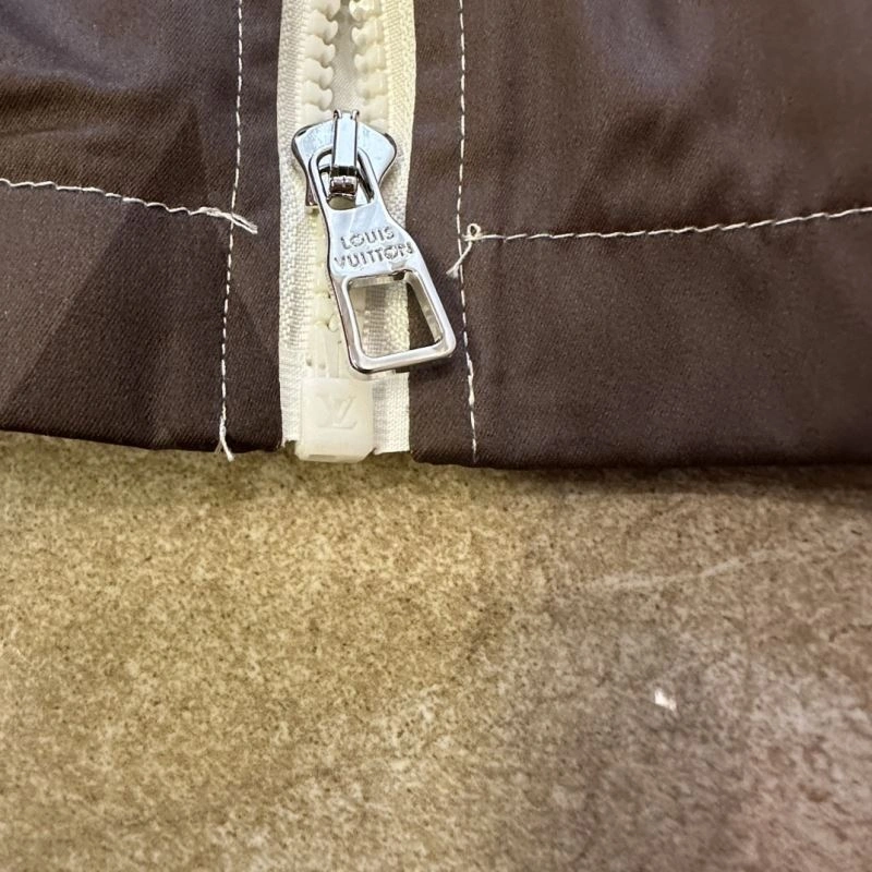 Accurate model Louis Vuitton Outwear