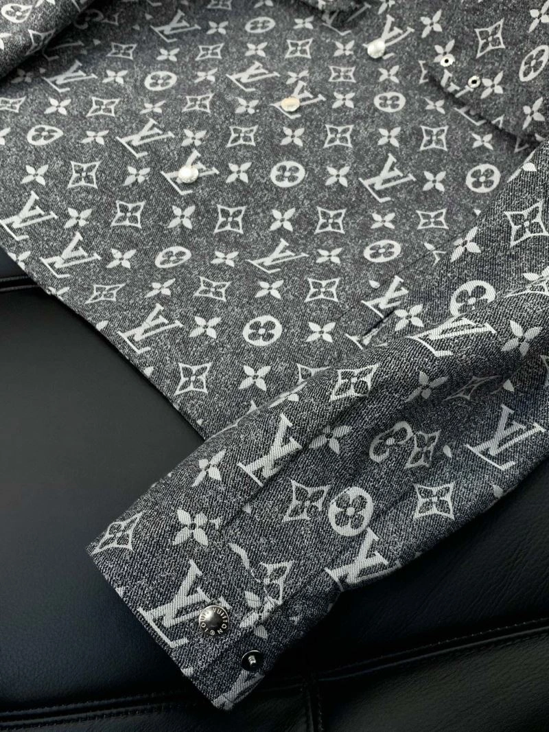 Top match Louis Vuitton Outwear