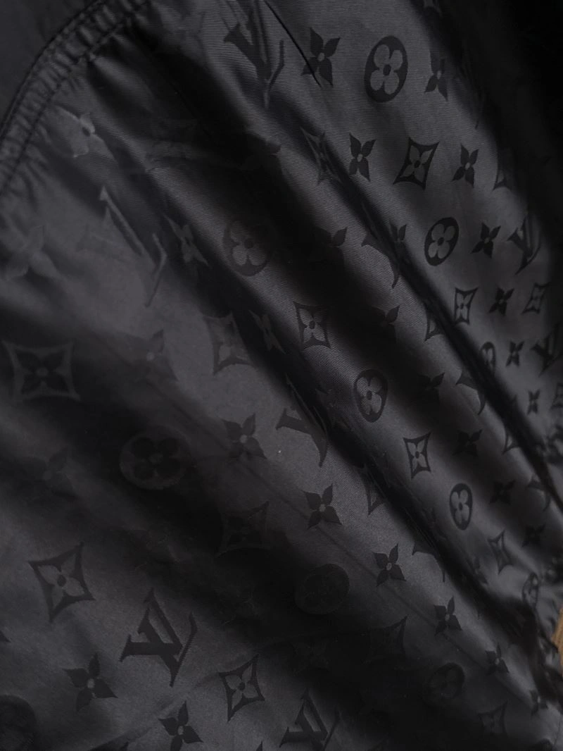 Legit Louis Vuitton Outwear