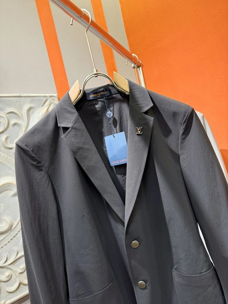 Official Louis Vuitton Outwear