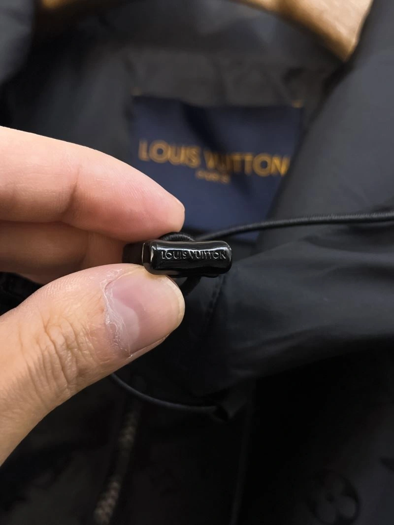 Real Louis Vuitton Outwear