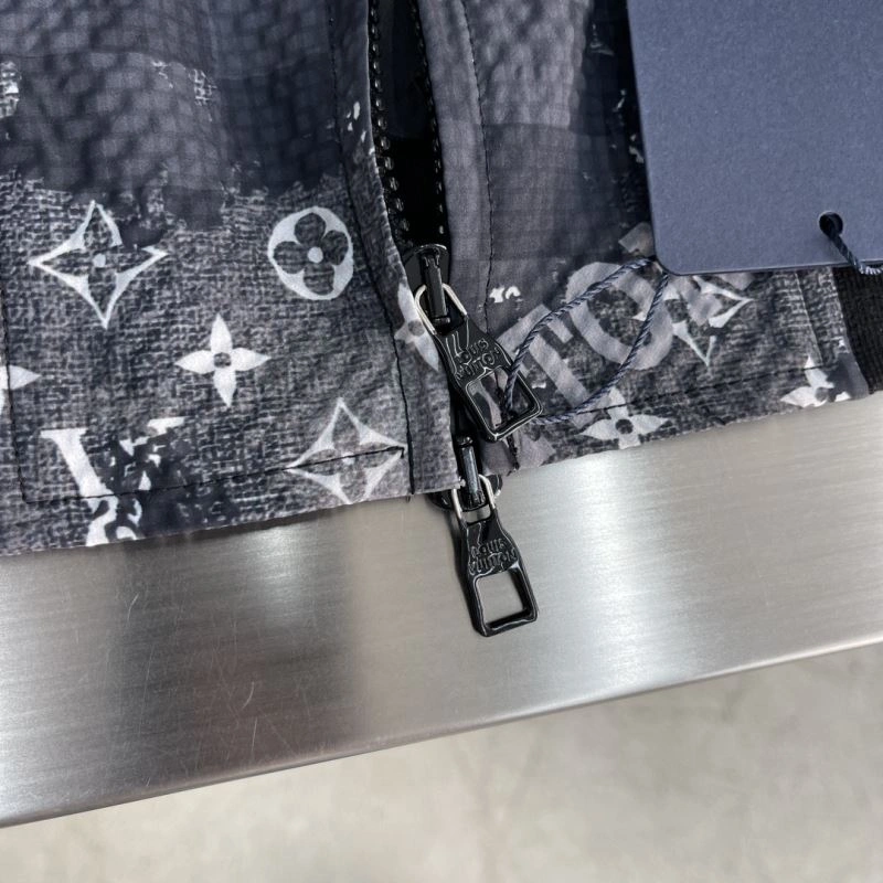 Precise copy Louis Vuitton Outwear