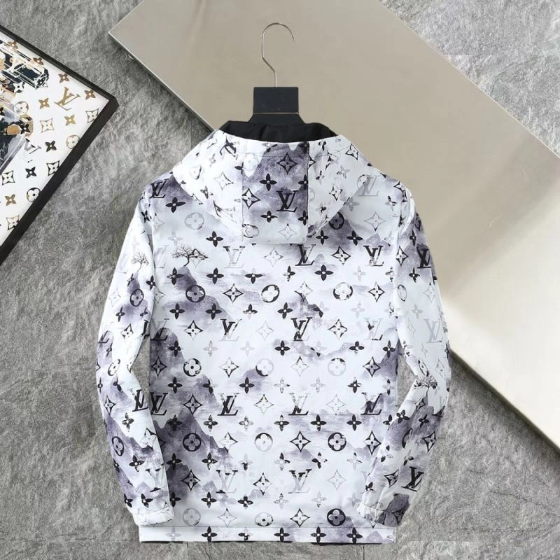 Legit Louis Vuitton Outwear