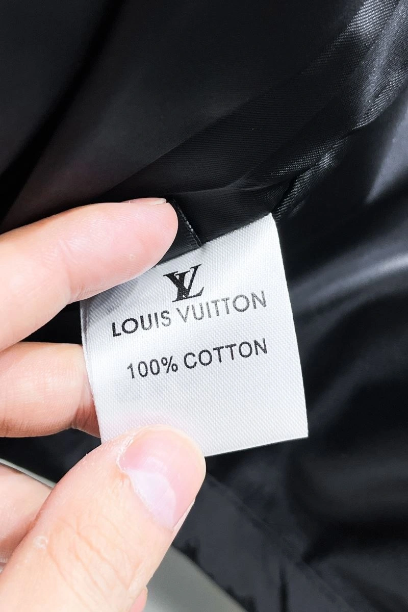 Top mirror Louis Vuitton Outwear