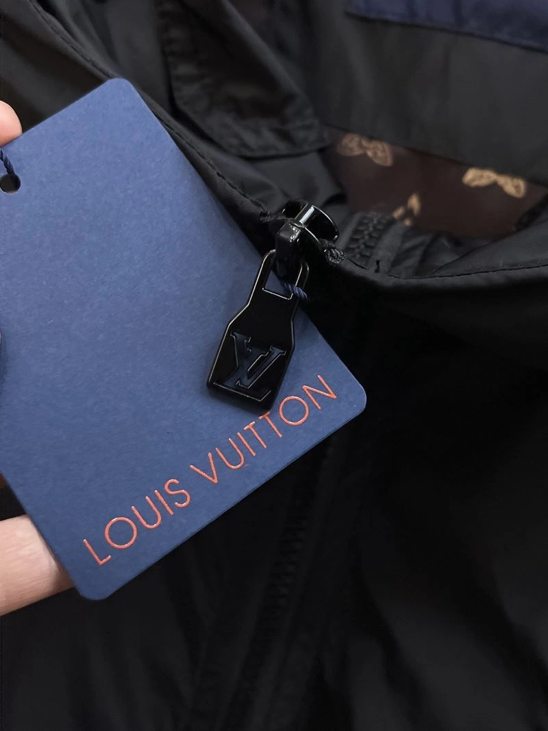 Official Louis Vuitton Outwear