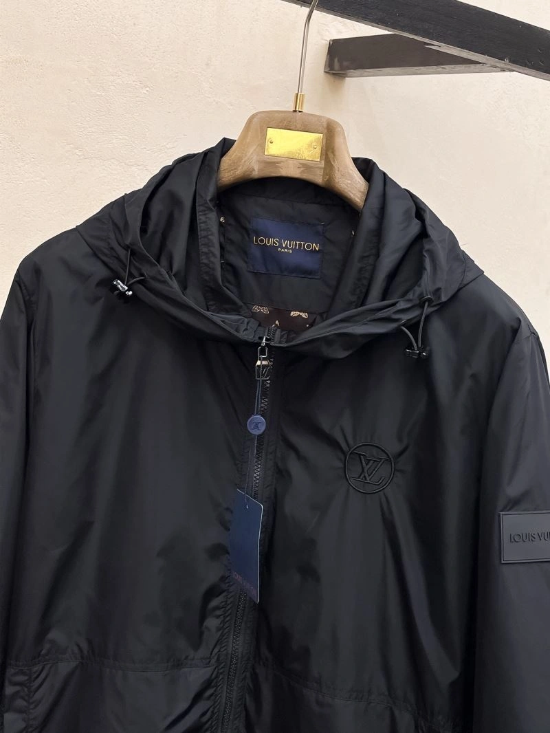 Official Louis Vuitton Outwear