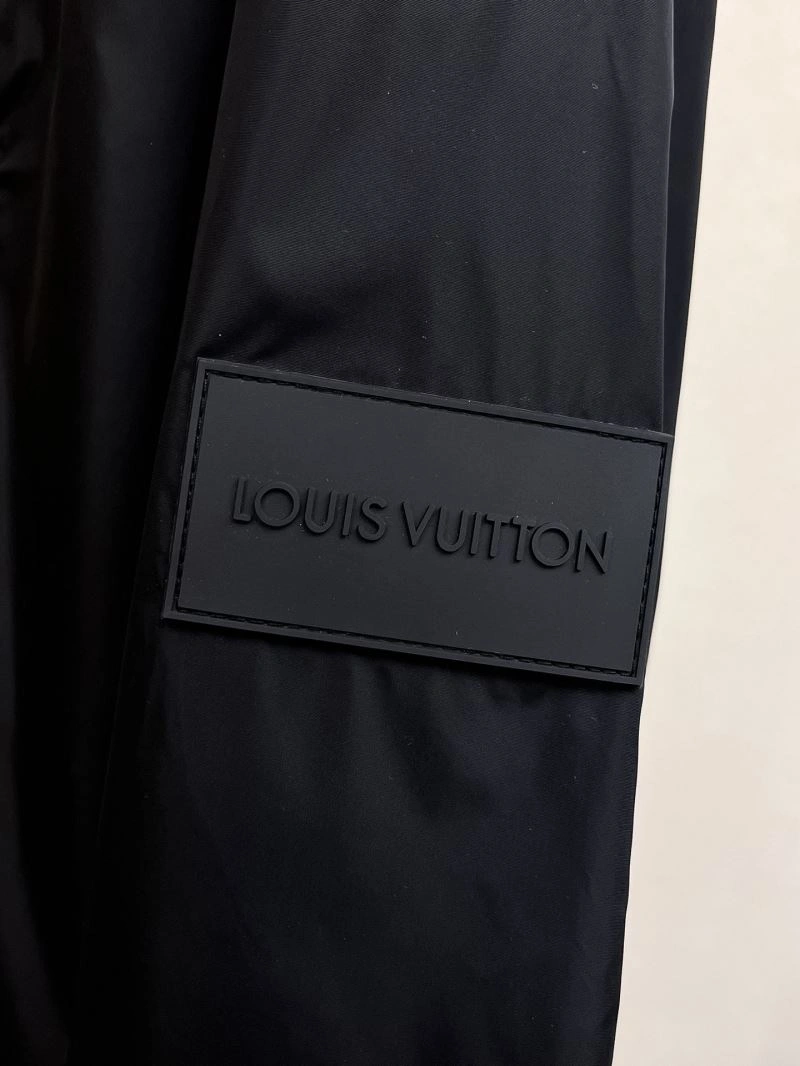 Official Louis Vuitton Outwear