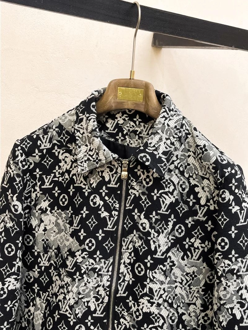 Bargain Louis Vuitton Outwear