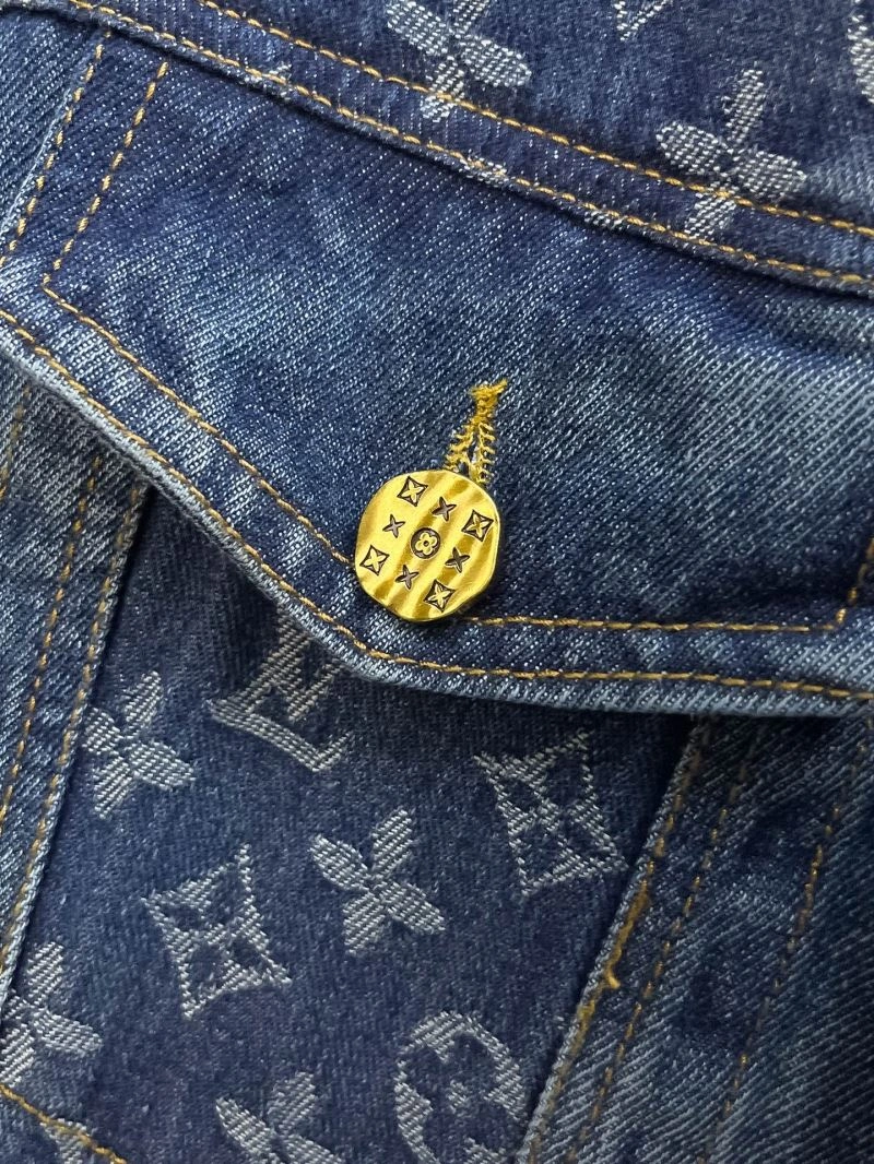 Indistinguishable Louis Vuitton Outwear