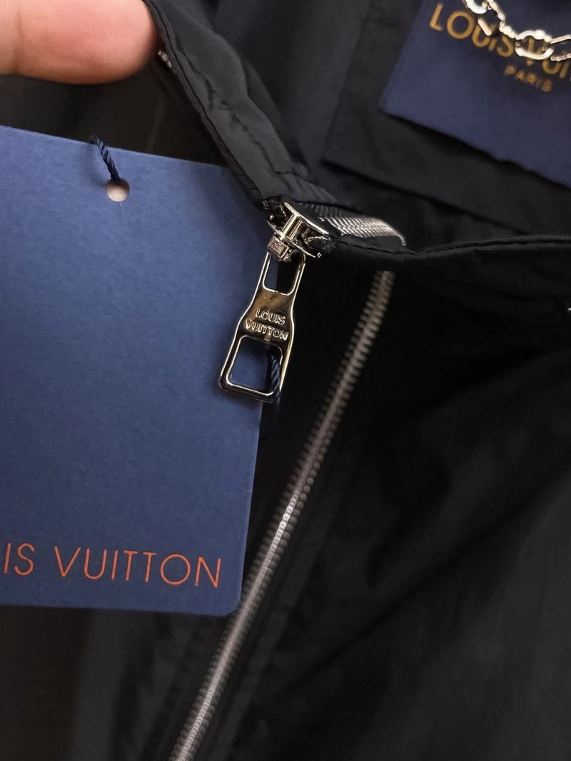 Top match Louis Vuitton Outwear