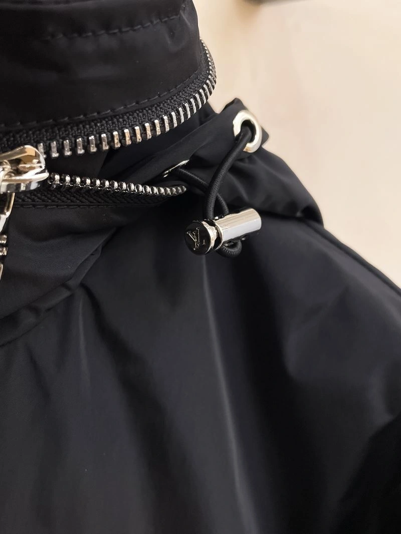 Top match Louis Vuitton Outwear